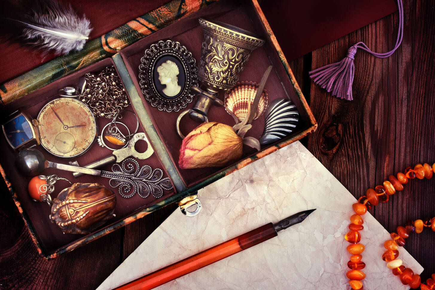 Box with antiques Jigsaw Puzzle (History, Antique) | Puzzle Garage