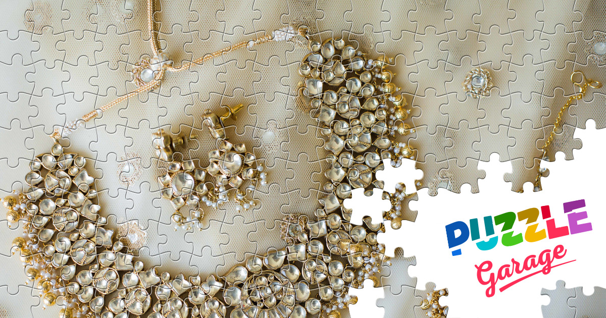 Jewelry Set Jigsaw Puzzle (Stuff, Jewellery) | Puzzle Garage