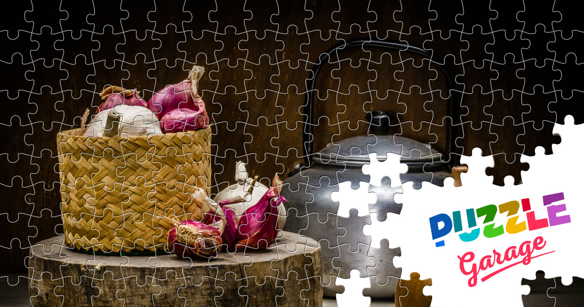 Garlic and teapot on the table Jigsaw Puzzle (Plants, Vegetables ...