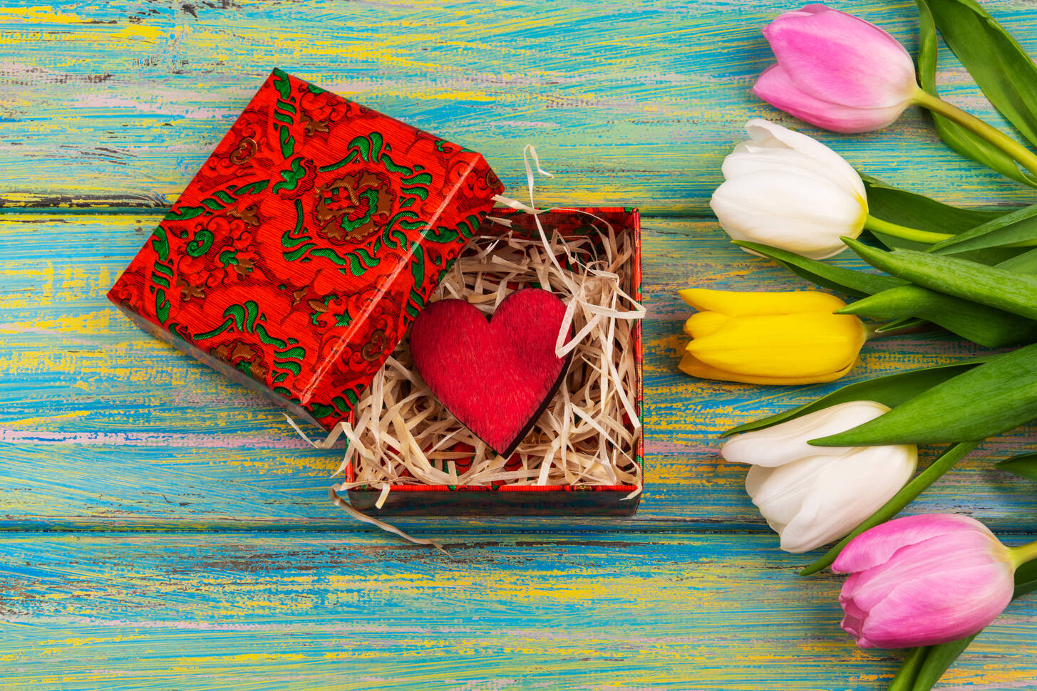 Heart in a box and tulips Jigsaw Puzzle (Holidays, Valentine's Day ...