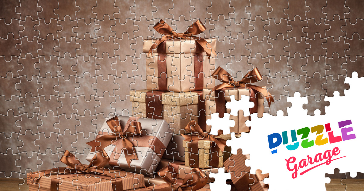 Gift boxes on the table Jigsaw Puzzle (Holidays, Birthday) | Puzzle Garage