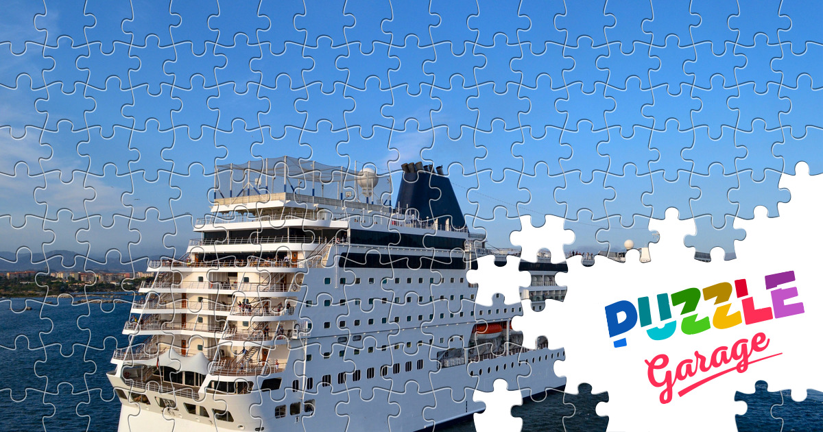 Large cruise ship at sea Jigsaw Puzzle (Technics, Ships) | Puzzle Garage