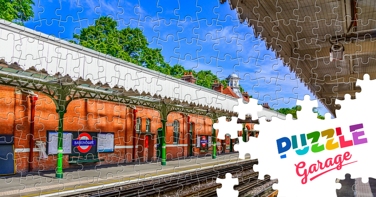 Platform of a London railway station Jigsaw Puzzle (Countries, Great ...