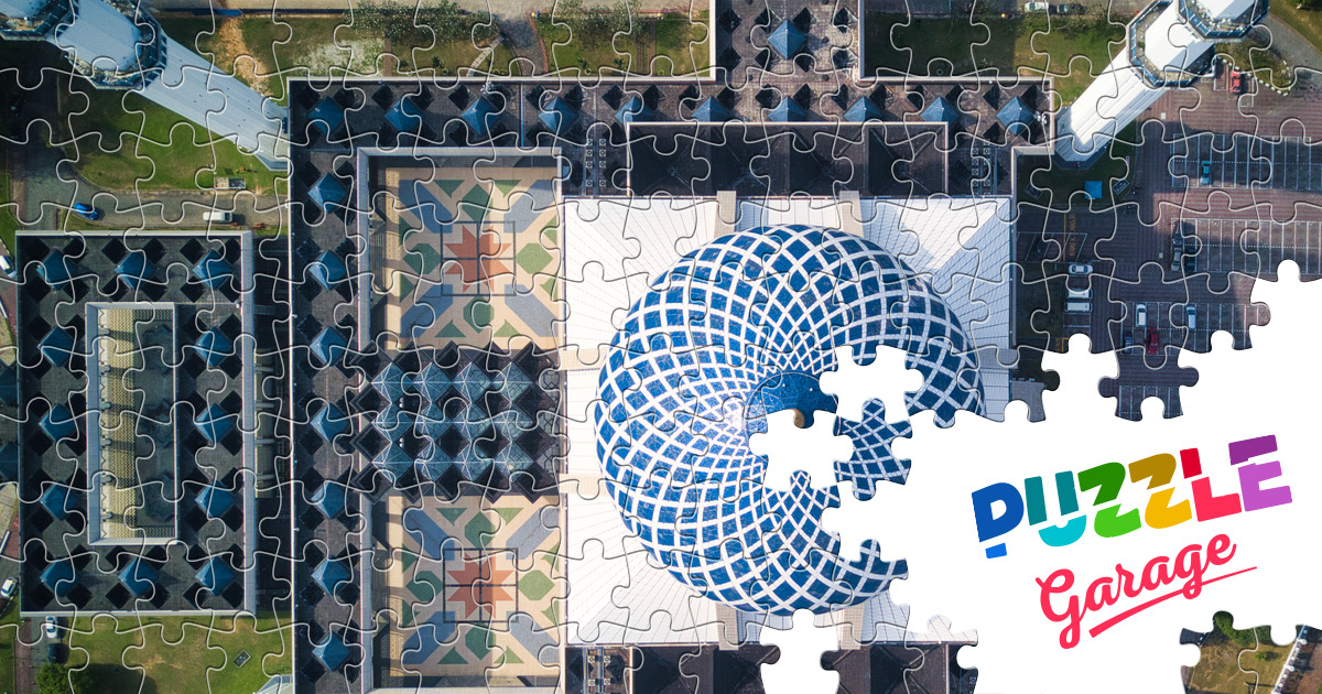 Mosque of Sultan Salahuddin Abdulaziz Jigsaw Puzzle (Countries ...