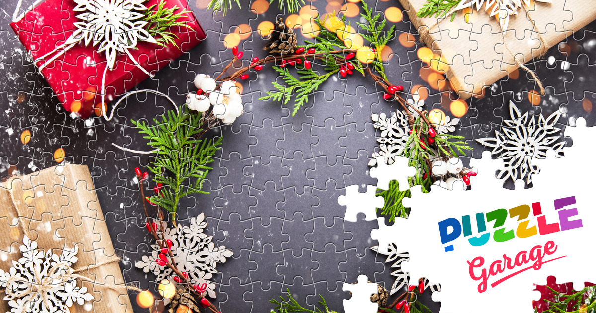 Wreath and gifts Jigsaw Puzzle (Holidays, Christmas) | Puzzle Garage