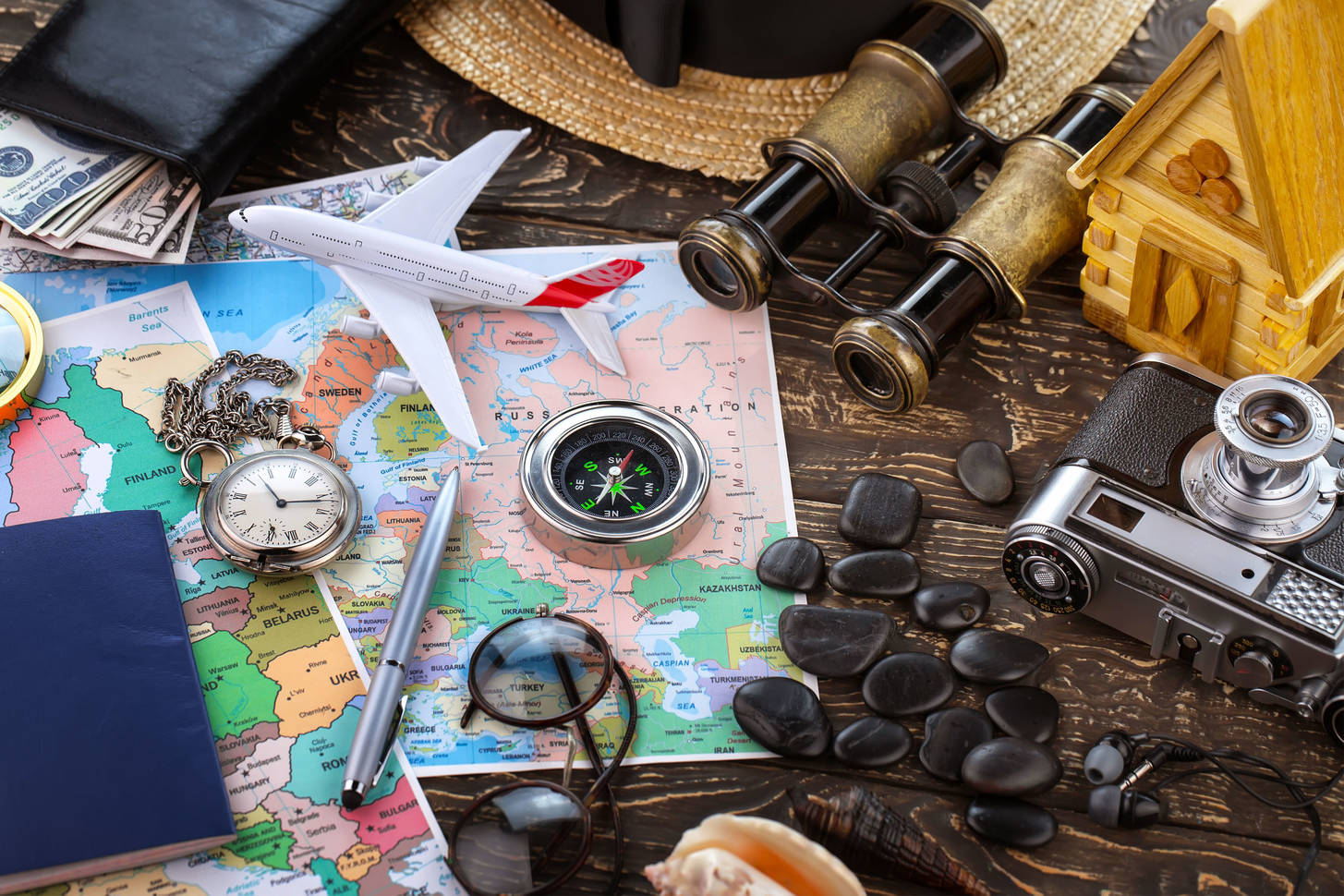 Traveler Maps and Accessories Jigsaw Puzzle (History, Maps) | Puzzle Garage