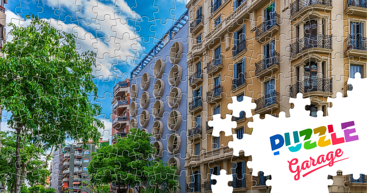 Street in Barcelona Jigsaw Puzzle (Countries, Spain) | Puzzle Garage