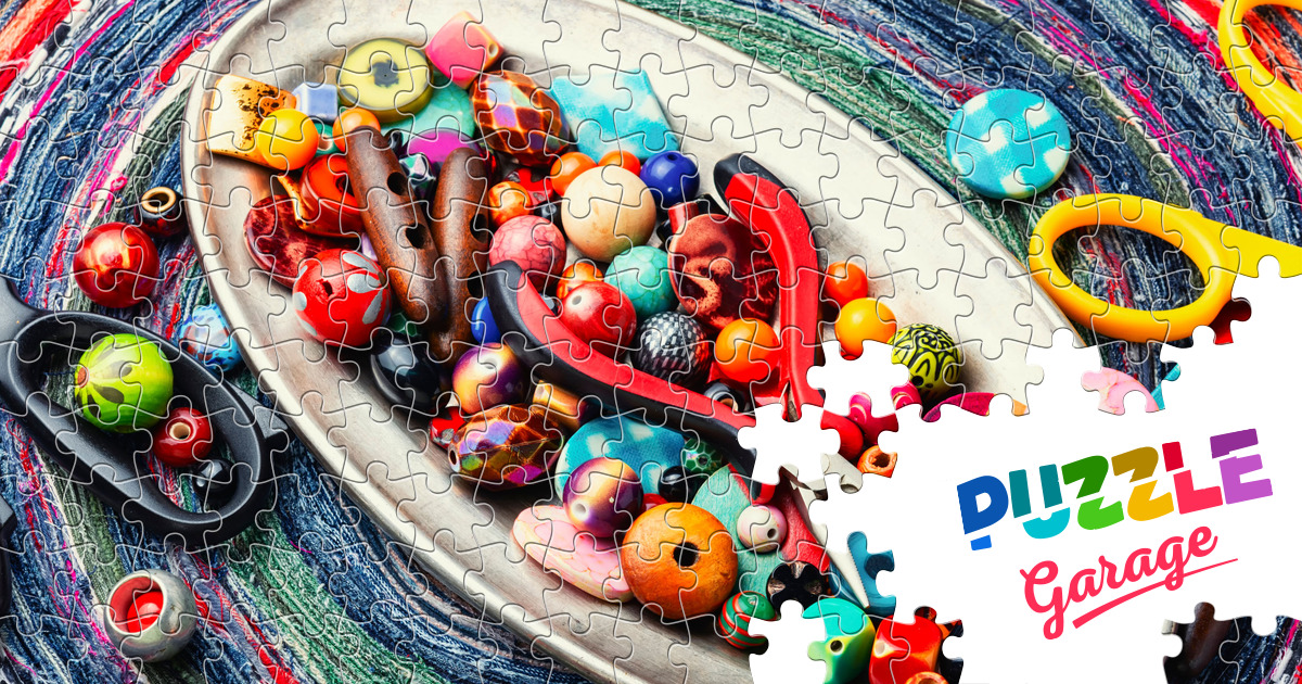 Various beads on a plate Jigsaw Puzzle (Home, Needlework) | Puzzle Garage