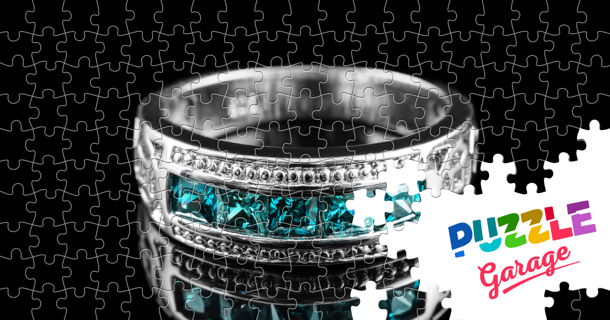 White gold engagement ring with stones Jigsaw Puzzle (Stuff, Jewellery ...