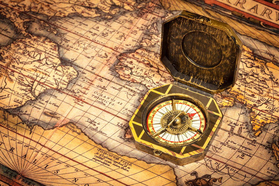 Compass on a vintage map Jigsaw Puzzle (History, Maps) | Puzzle Garage