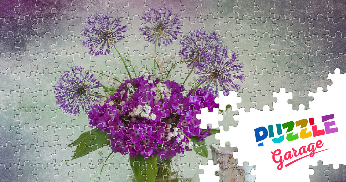 Spring flowers in a vase Jigsaw Puzzle (Plants, Flowers) | Puzzle Garage