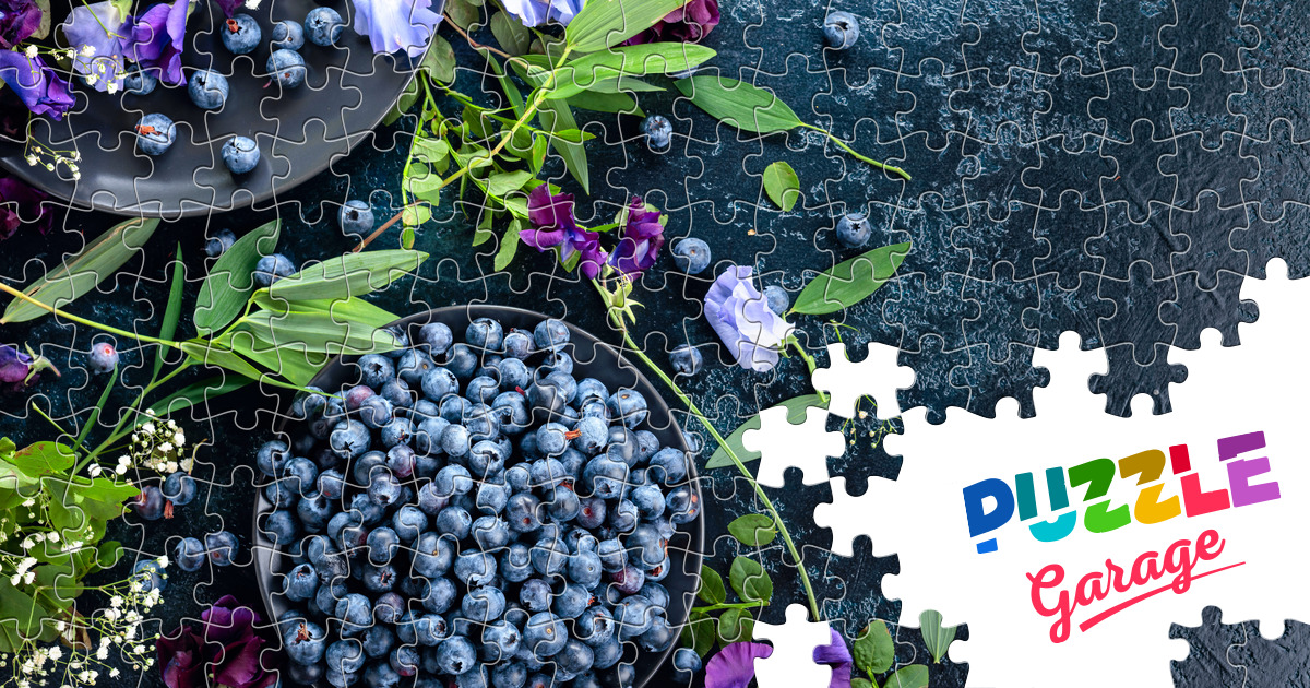 Blueberries on a plate Jigsaw Puzzle (Plants, Berries) | Puzzle Garage