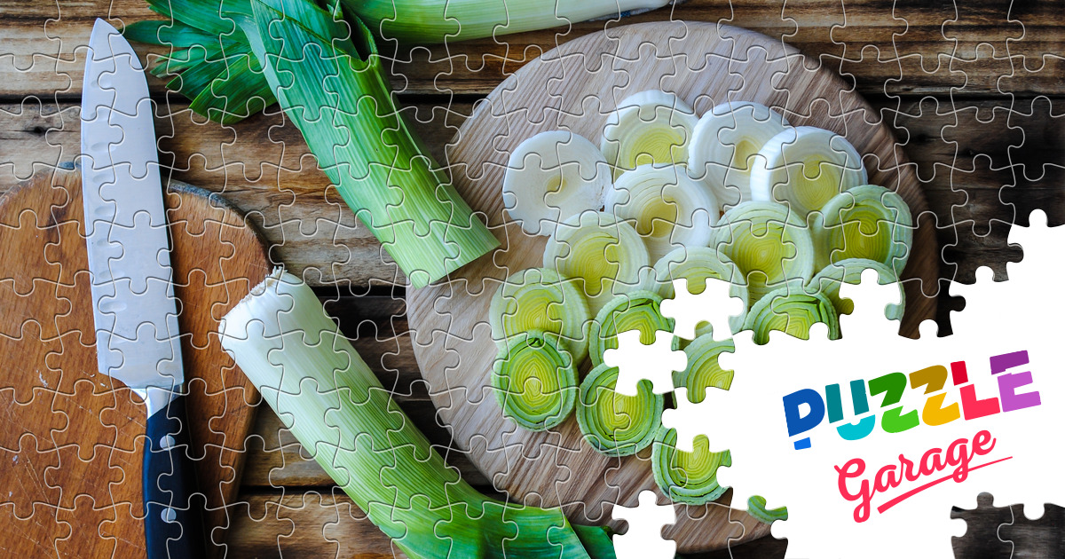 Leek on a board Jigsaw Puzzle (Plants, Vegetables) | Puzzle Garage