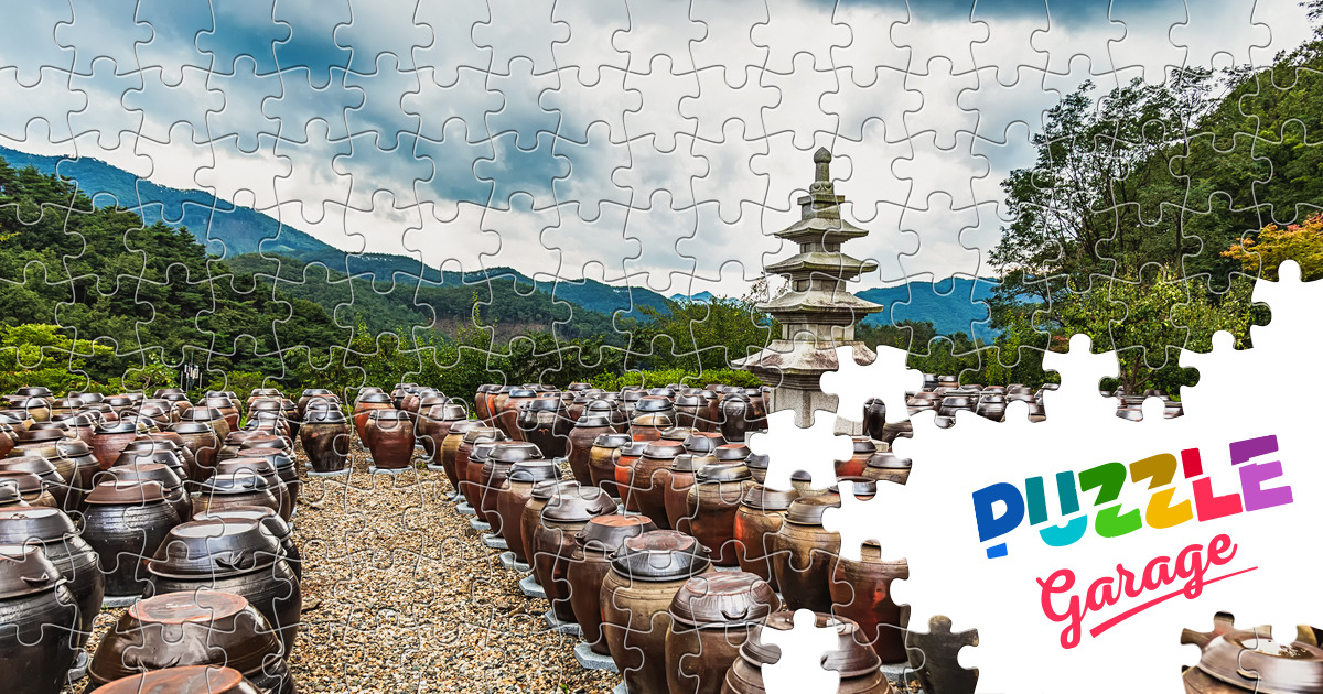 Buddhist monks pots Jigsaw Puzzle (Countries, South Korea) | Puzzle Garage