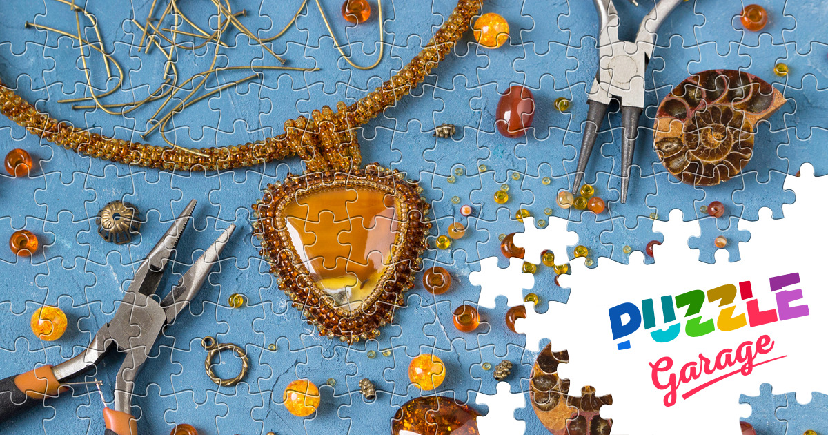 Amber necklace Jigsaw Puzzle (Home, Needlework) | Puzzle Garage