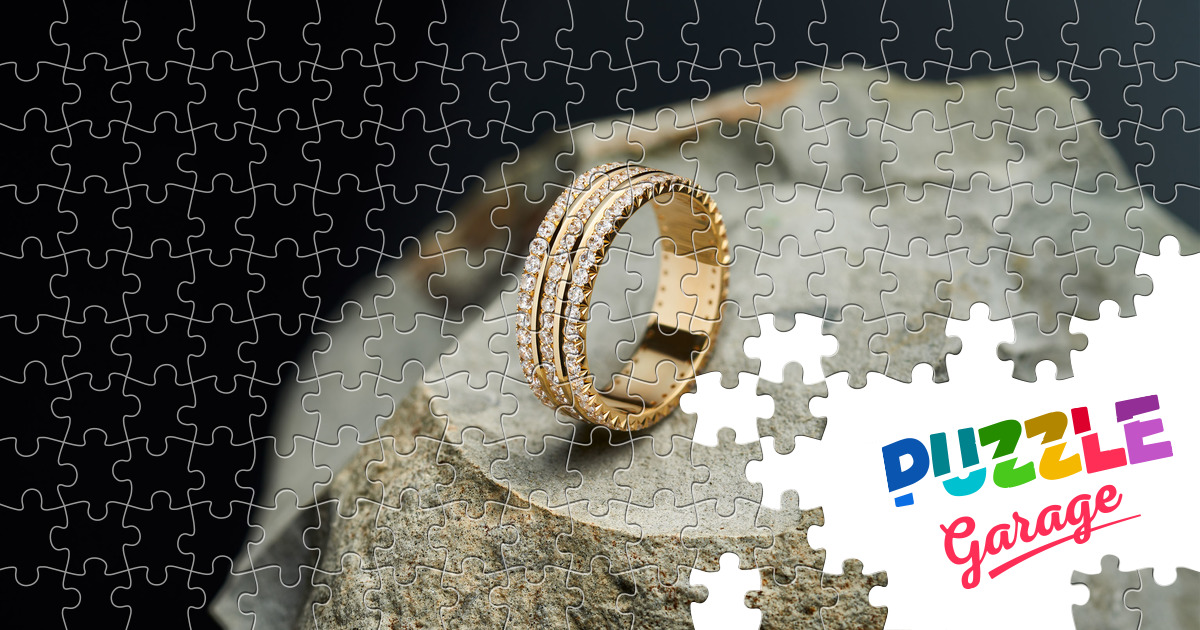 Ring on stone Jigsaw Puzzle (Stuff, Jewellery) | Puzzle Garage