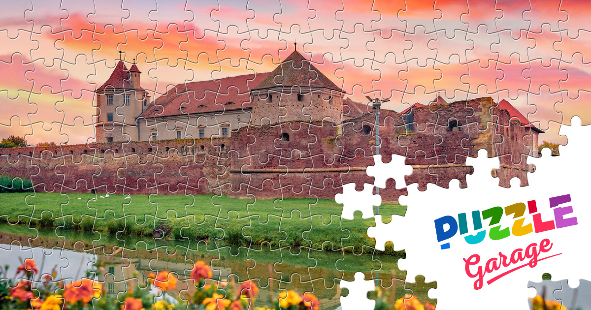 Făgăraș Citadel Jigsaw Puzzle (Countries, Romania) | Puzzle Garage
