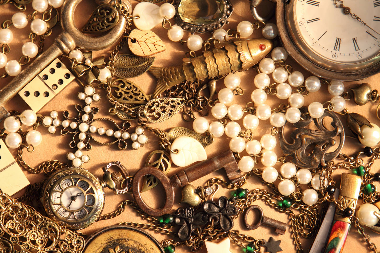 Pearls and jewels Jigsaw Puzzle (Stuff, Jewellery) | Puzzle Garage