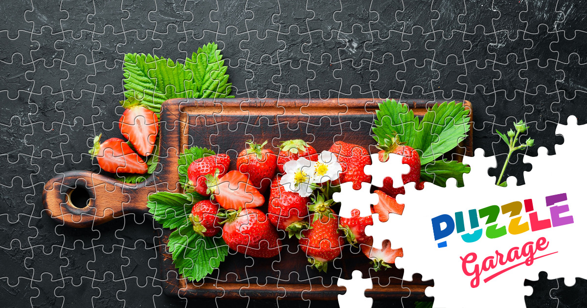 Strawberries on a wooden board Jigsaw Puzzle (Plants, Berries) | Puzzle ...