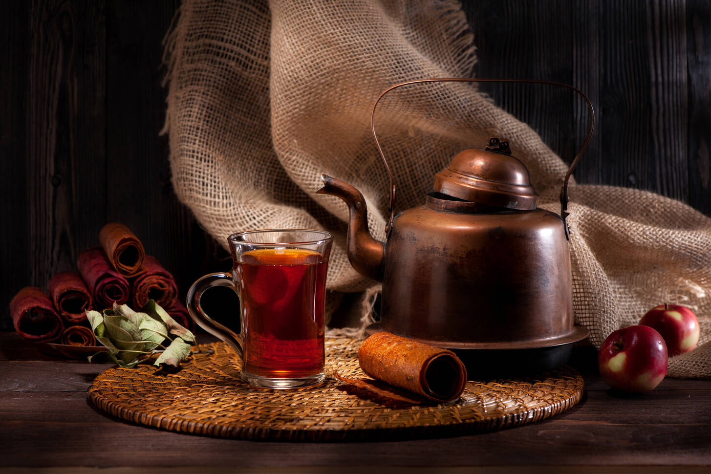 Old teapot and cup of tea Jigsaw Puzzle (Home, Food) | Puzzle Garage