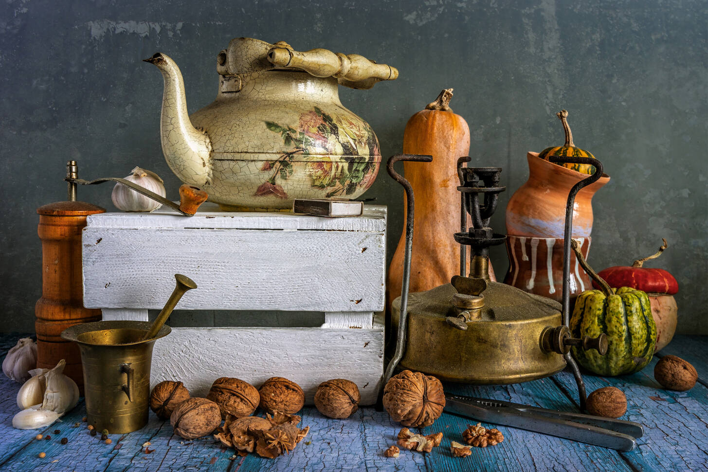 Retro dishes on the table Jigsaw Puzzle (History, Retro) | Puzzle Garage