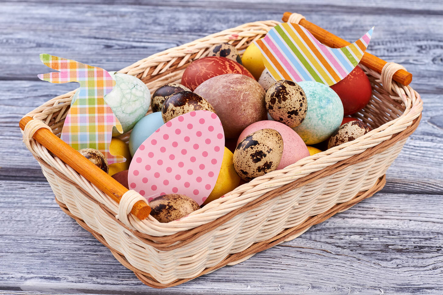 Easter basket with eggs Jigsaw Puzzle (Holidays, Easter) | Puzzle Garage