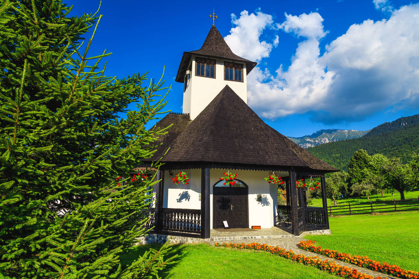 Bran monastery Jigsaw Puzzle (Countries, Romania) | Puzzle Garage