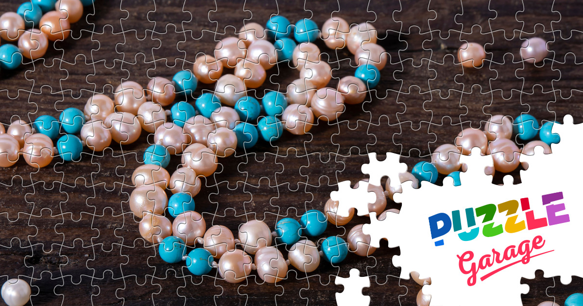 Turquoise and pearl beads Jigsaw Puzzle (Stuff, Jewellery) | Puzzle Garage