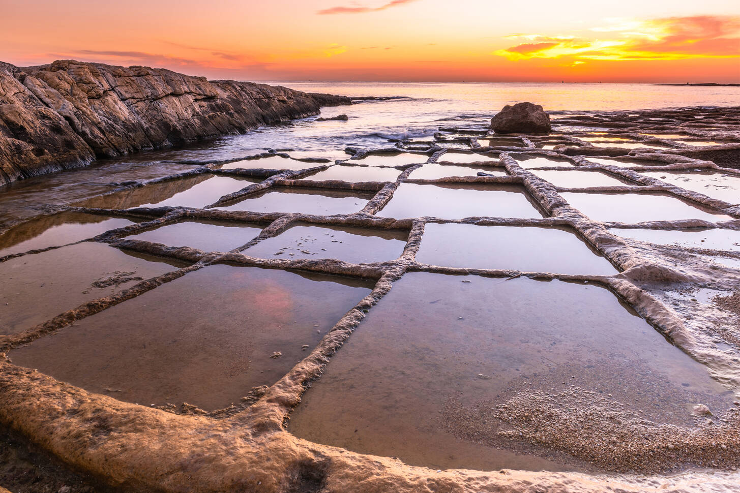 Salt baths on the beach in Marsaskala Jigsaw Puzzle (Countries, Malta ...