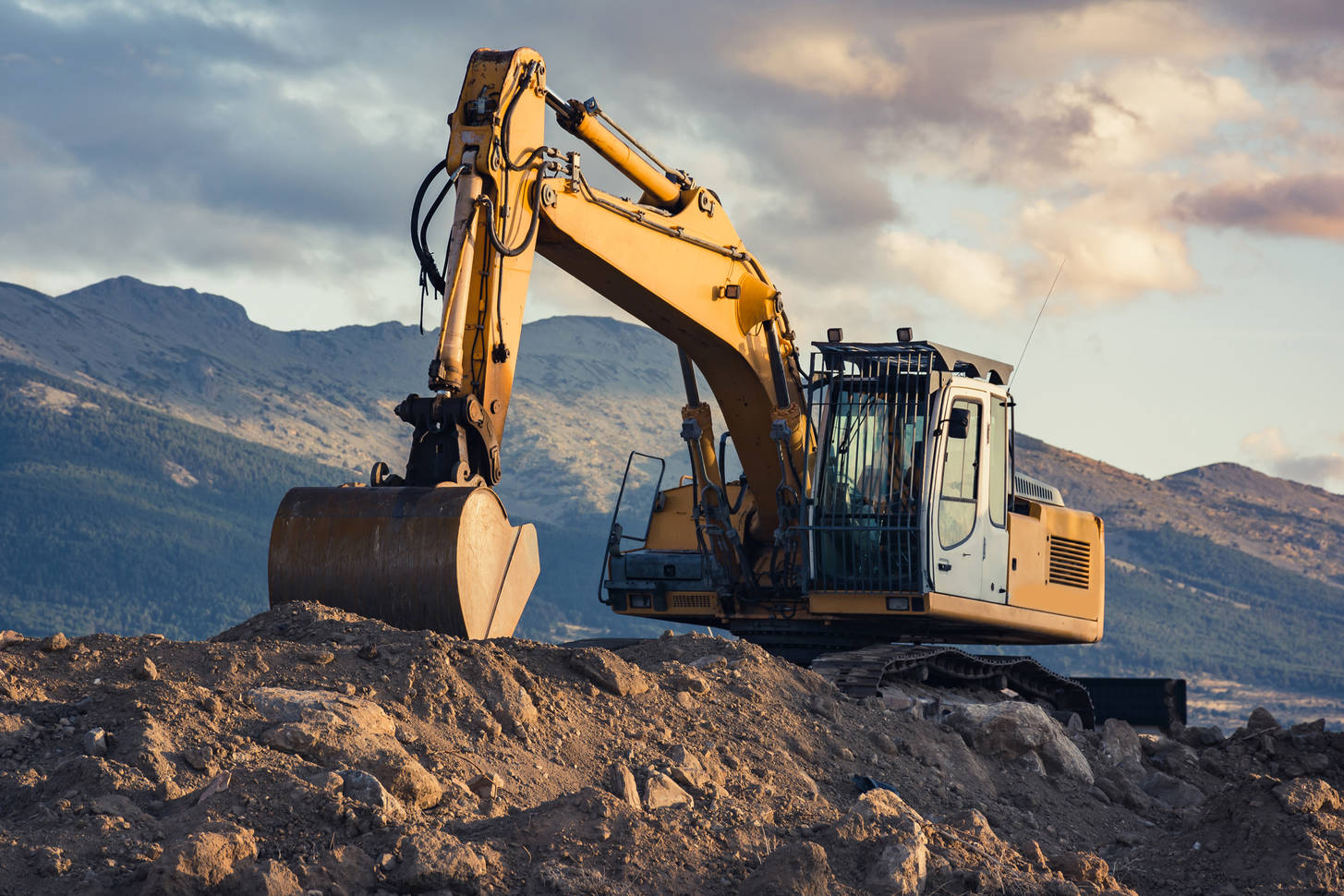 Excavator on the hill Jigsaw Puzzle (Technics, Special machinery ...