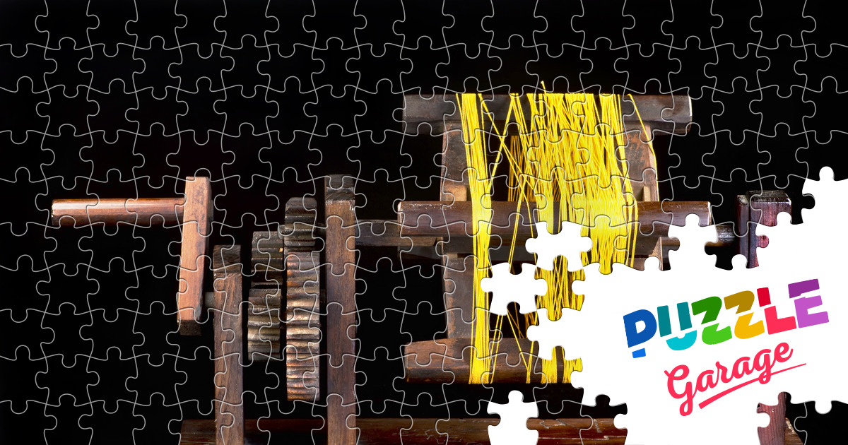 Antique spool of thread Jigsaw Puzzle (History, Antique) | Puzzle Garage