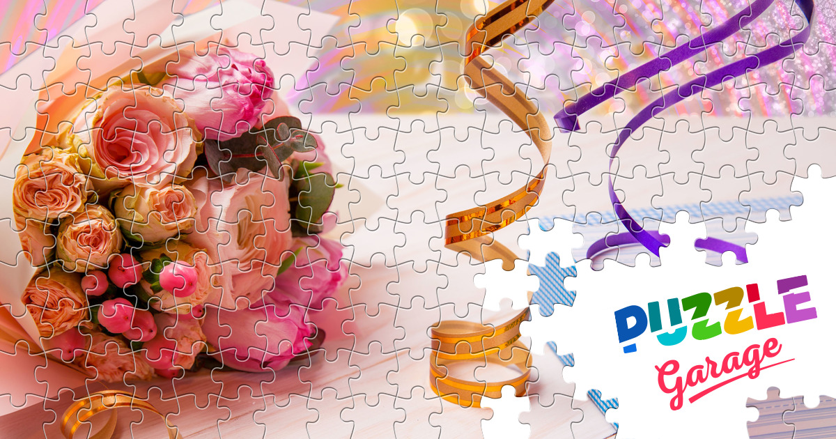 Karangan bunga mawar di atas meja Puzzle Potongan (Tanaman, Bunga ...