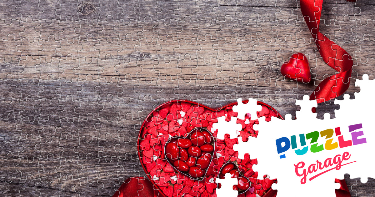 Heart shaped candy box Jigsaw Puzzle (Holidays, Valentine's Day ...