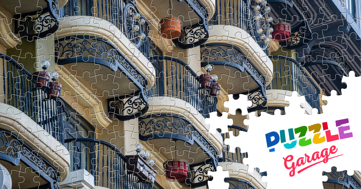 Building with balconies Jigsaw Puzzle (Home, Facades) | Puzzle Garage