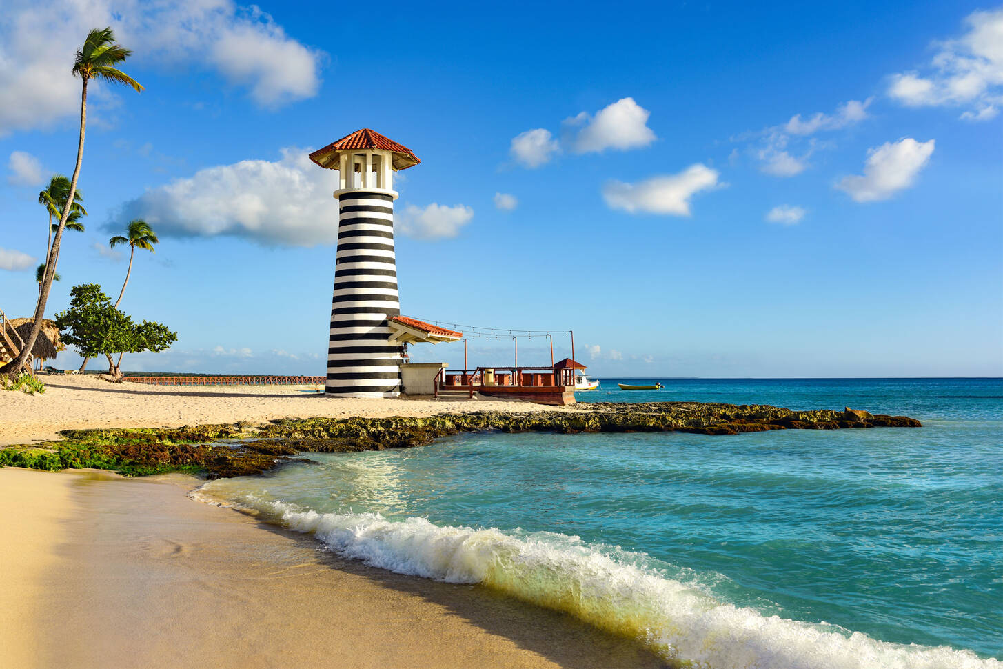 Lighthouse on the beach Jigsaw Puzzle (Nature, Seas and Oceans ...
